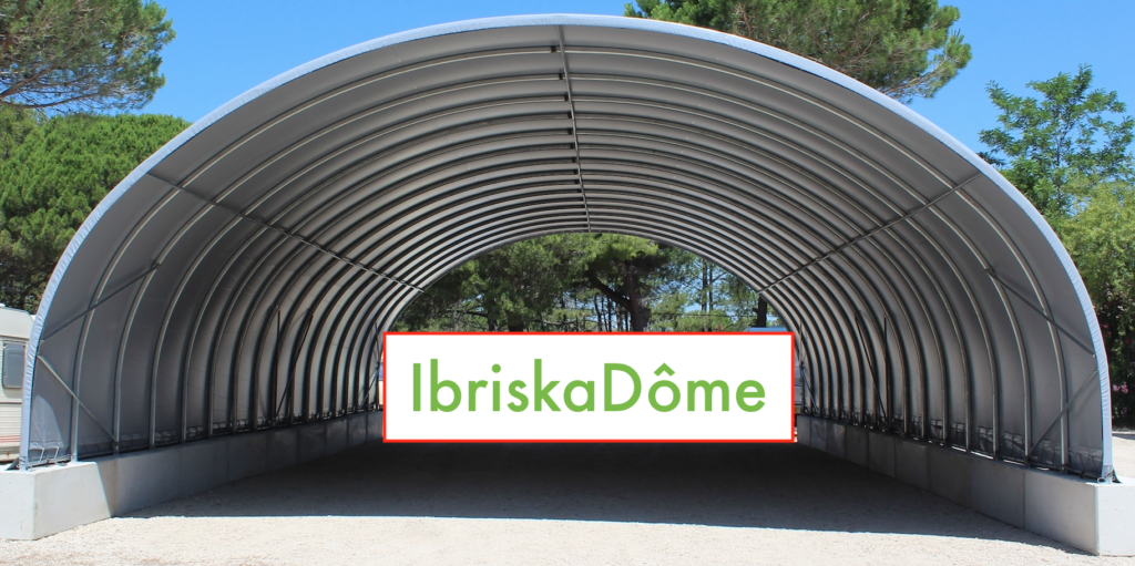 Le garage démontable Ibriska, facile et solide, protection tous temps.